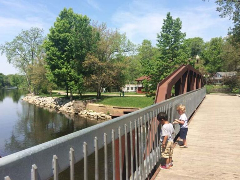 Lansing's Best Parks and Playgrounds: 52 Best Parks + Hidden Gems