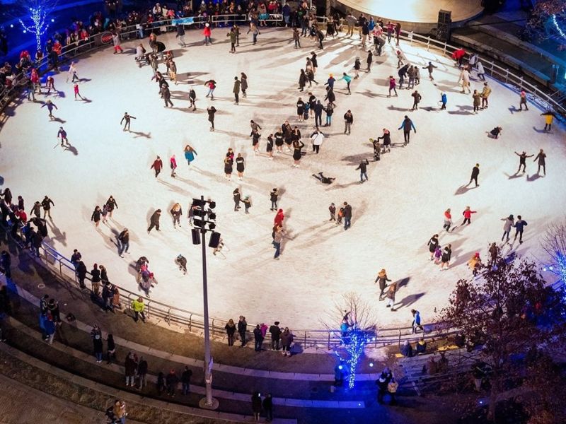 Open Ice Skating // Grand Rapids - Hey Michigan