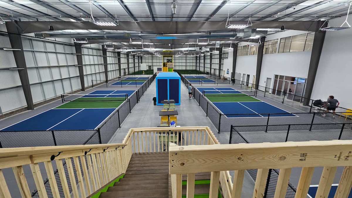 Dinks & Dingers Social Club - Hey Michigan